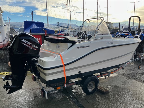 Quicksilver Activ 455 Open