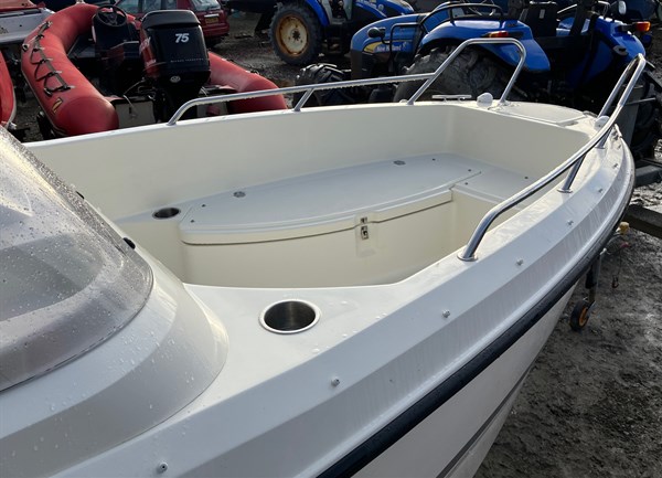 Quicksilver Activ 455 Open